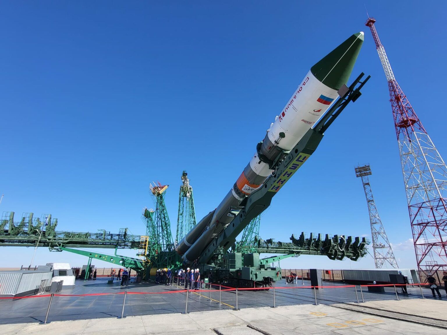 The launch vehicle carrying Progress MS-28 has been placed on the ...